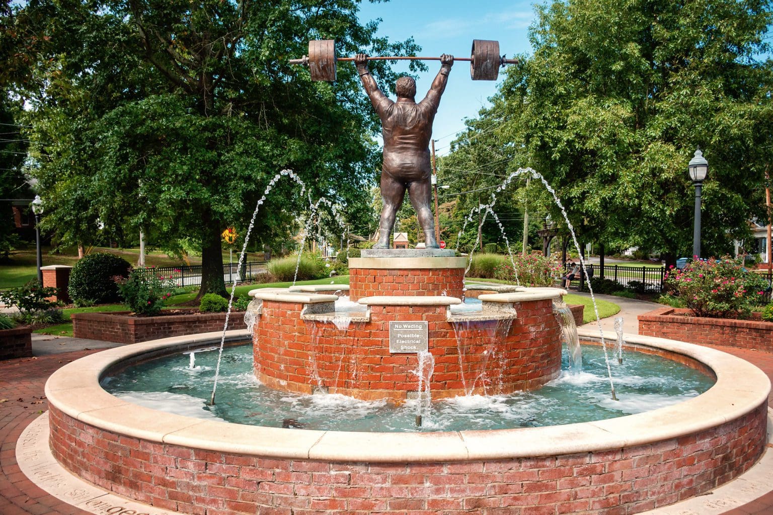 Paul Anderson Memorial Park & The Strongest Man Statue