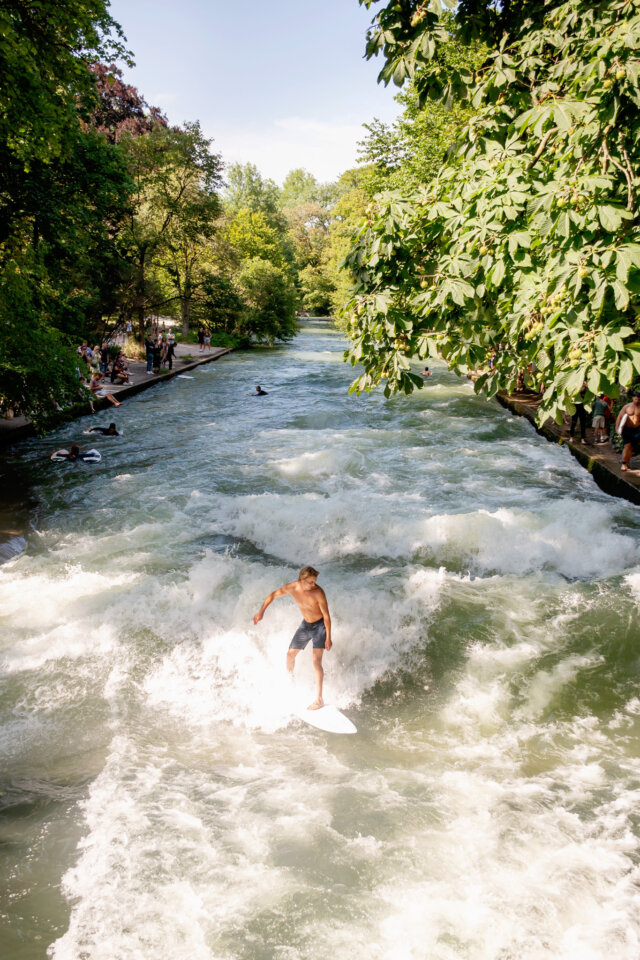 Munich River Surfing: Tours and Tips For Surfing the Eisbach River